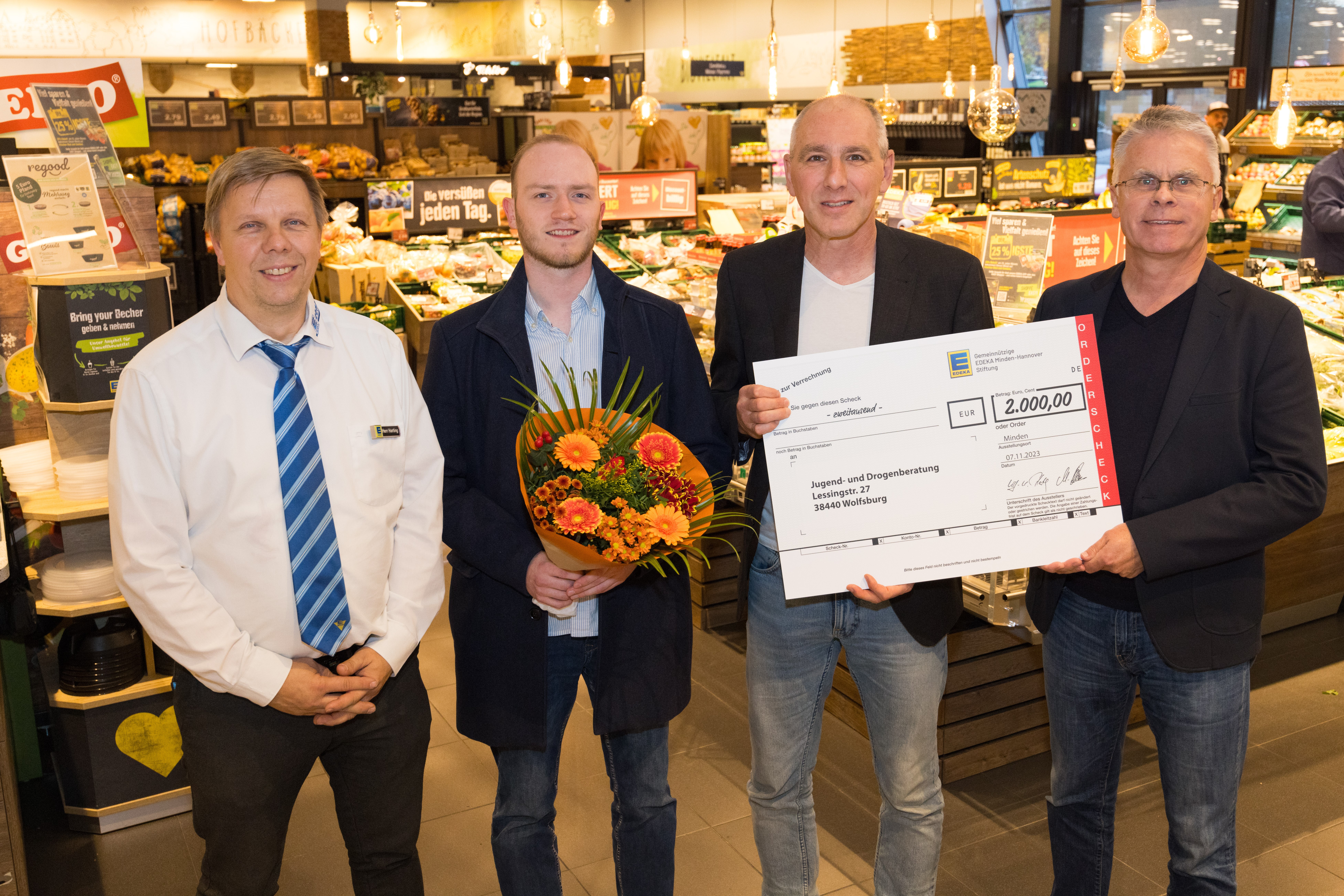 EDEKA Minden-Hannover Stiftung spendet 2.000 Euro an die Jugend- und ...