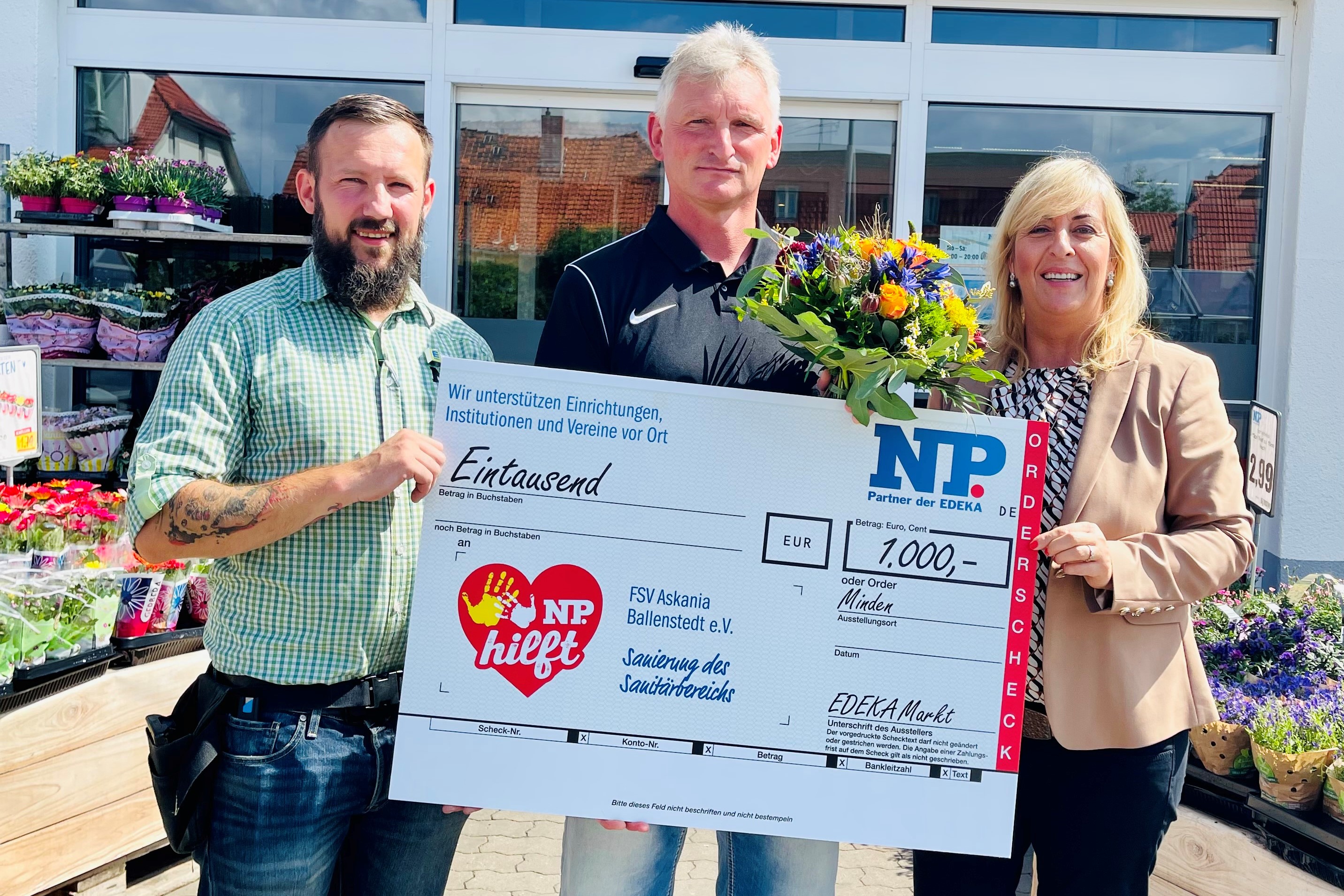 NP unterstützt den FSV Askania Ballenstedt e.V. mit 1.000 Euro