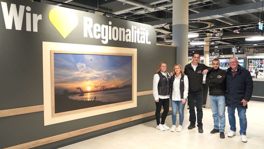 EDEKA Möller eröffnet in Monheim-Baumberg