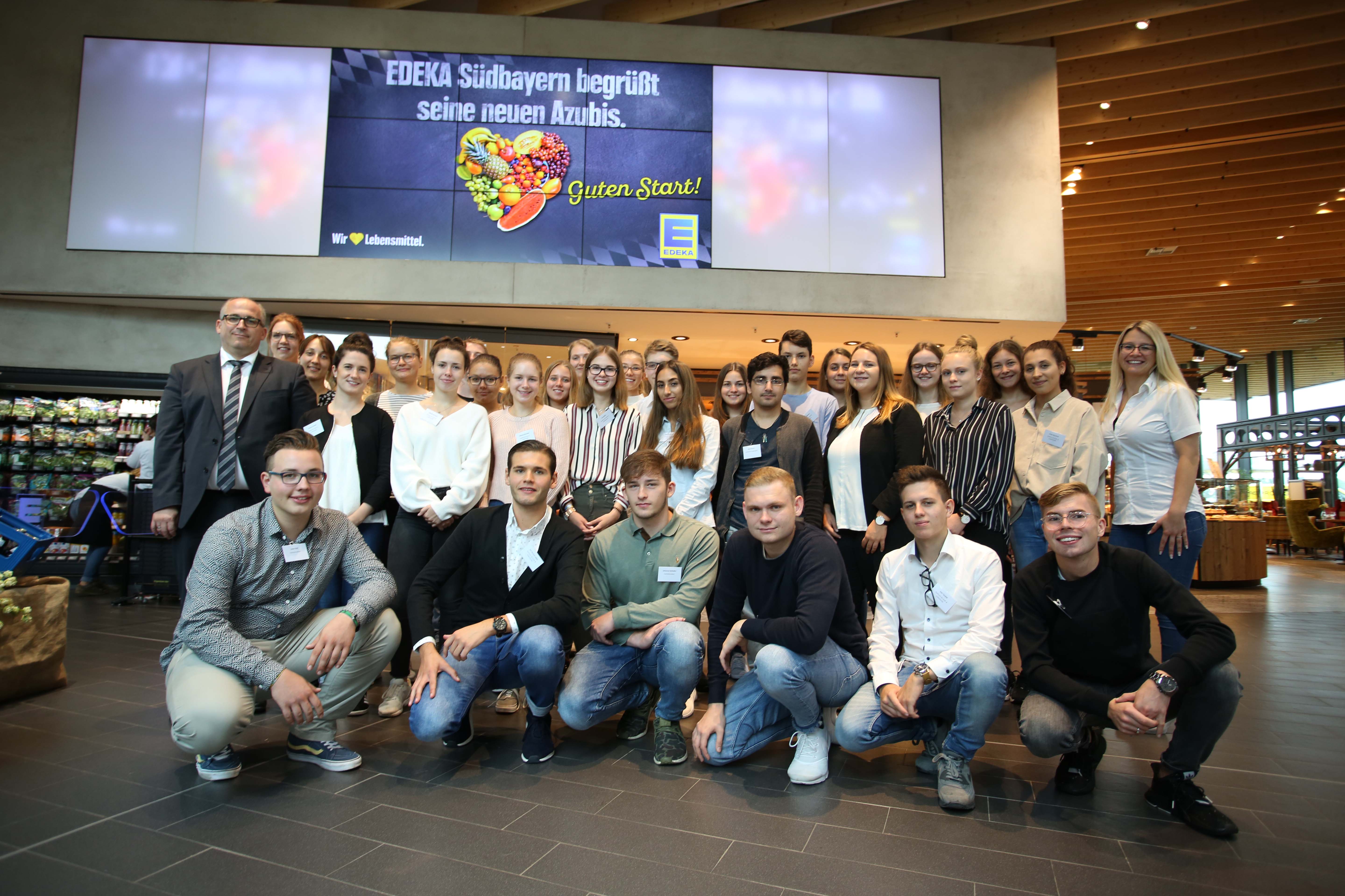 Einführungswoche für neue Azubis bei der EDEKA Südbayern