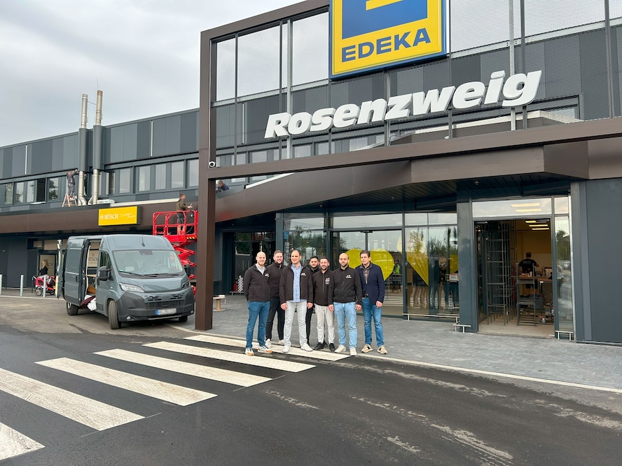 EDEKA Rosenzweig und trinkgut eröffnen in Düren